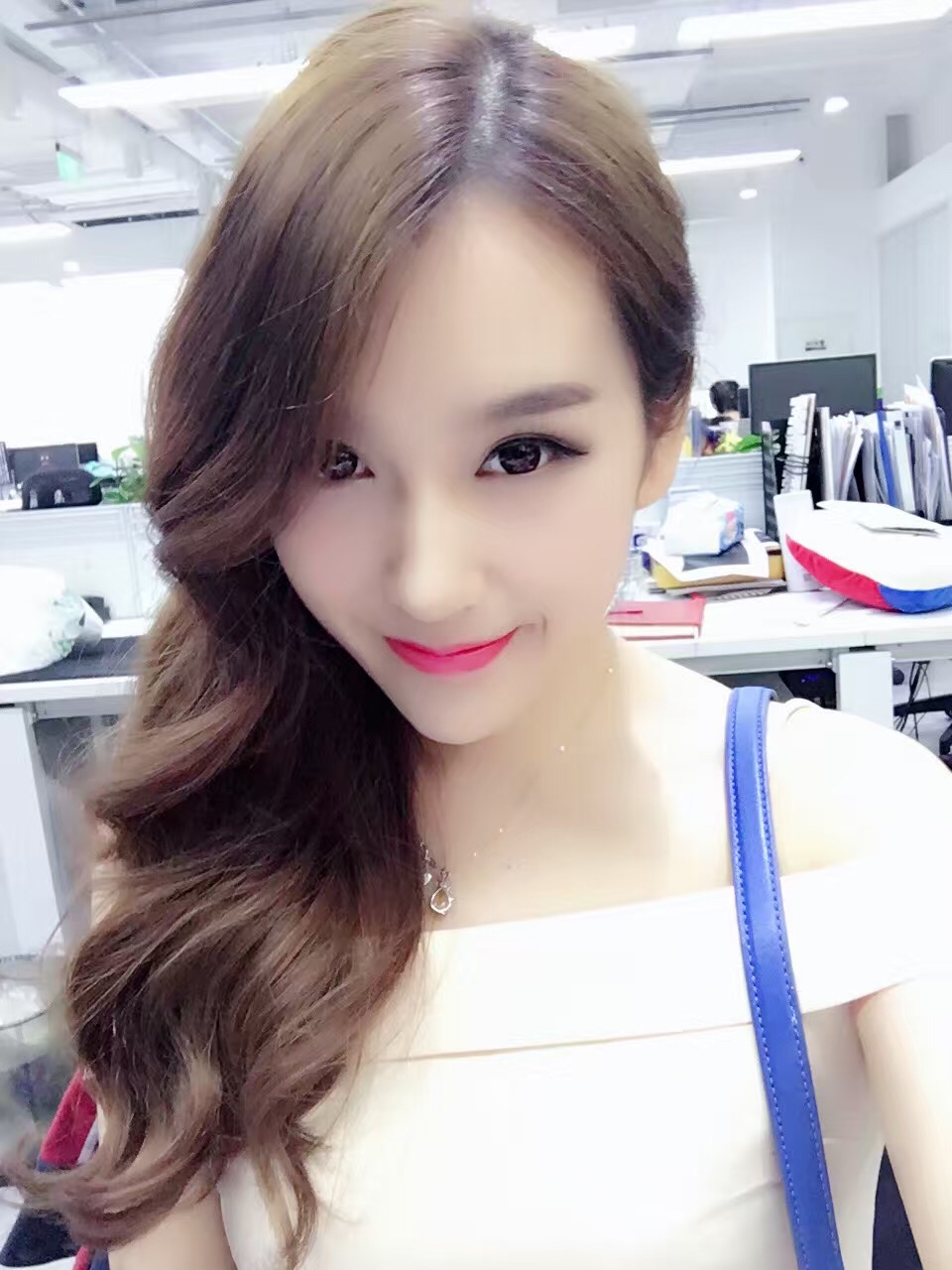 新晋LPL女解说Rita专访 自曝择偶标准_游戏八爪_17173视频